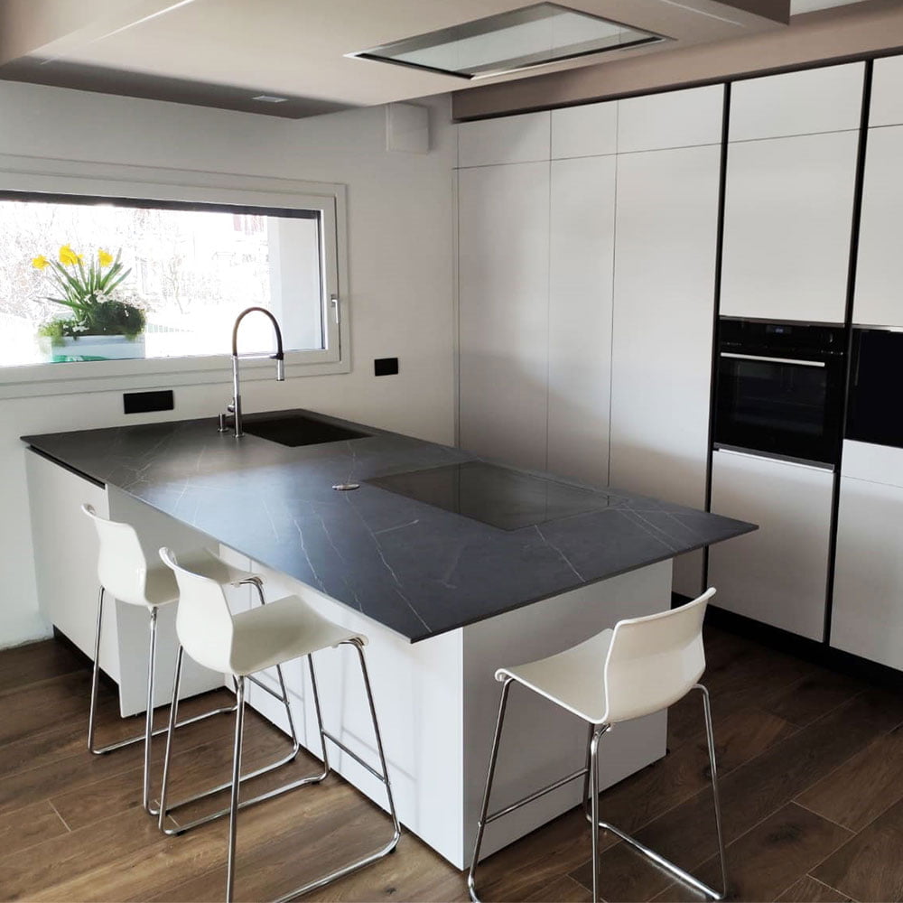 Cucina su misura minimal Udine showroom cucine Casa Evolution